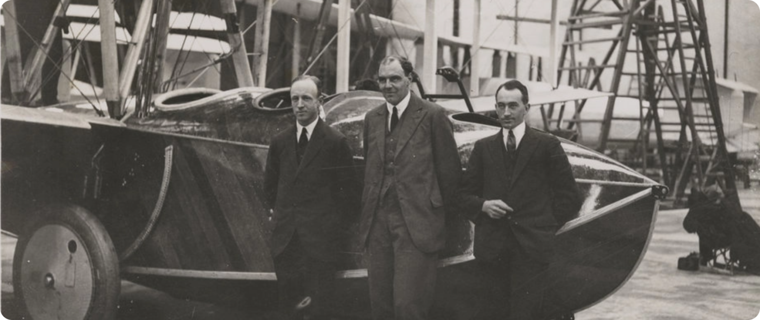 Discover – Vickers Vimy